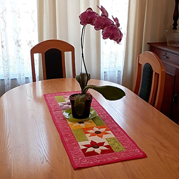 Quilted Flower Table Runner – Machine Embroidery Design | EmbWeekly
