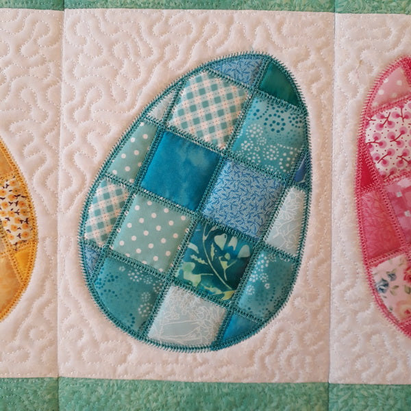 Quilted Easter Table Runner – Machine Embroidery Design | EmbWeekly