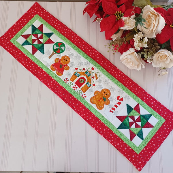 Gingerbread Table Runner – Machine Embroidery Design | EmbWeekly