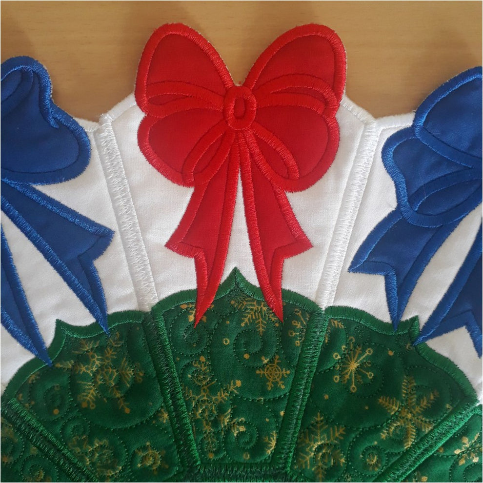 Bow Table Topper – Machine Embroidery Design | EmbWeekly