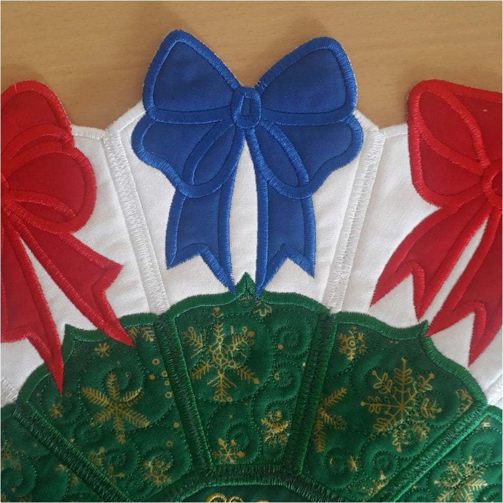 Bow Table Topper – Machine Embroidery Design | EmbWeekly